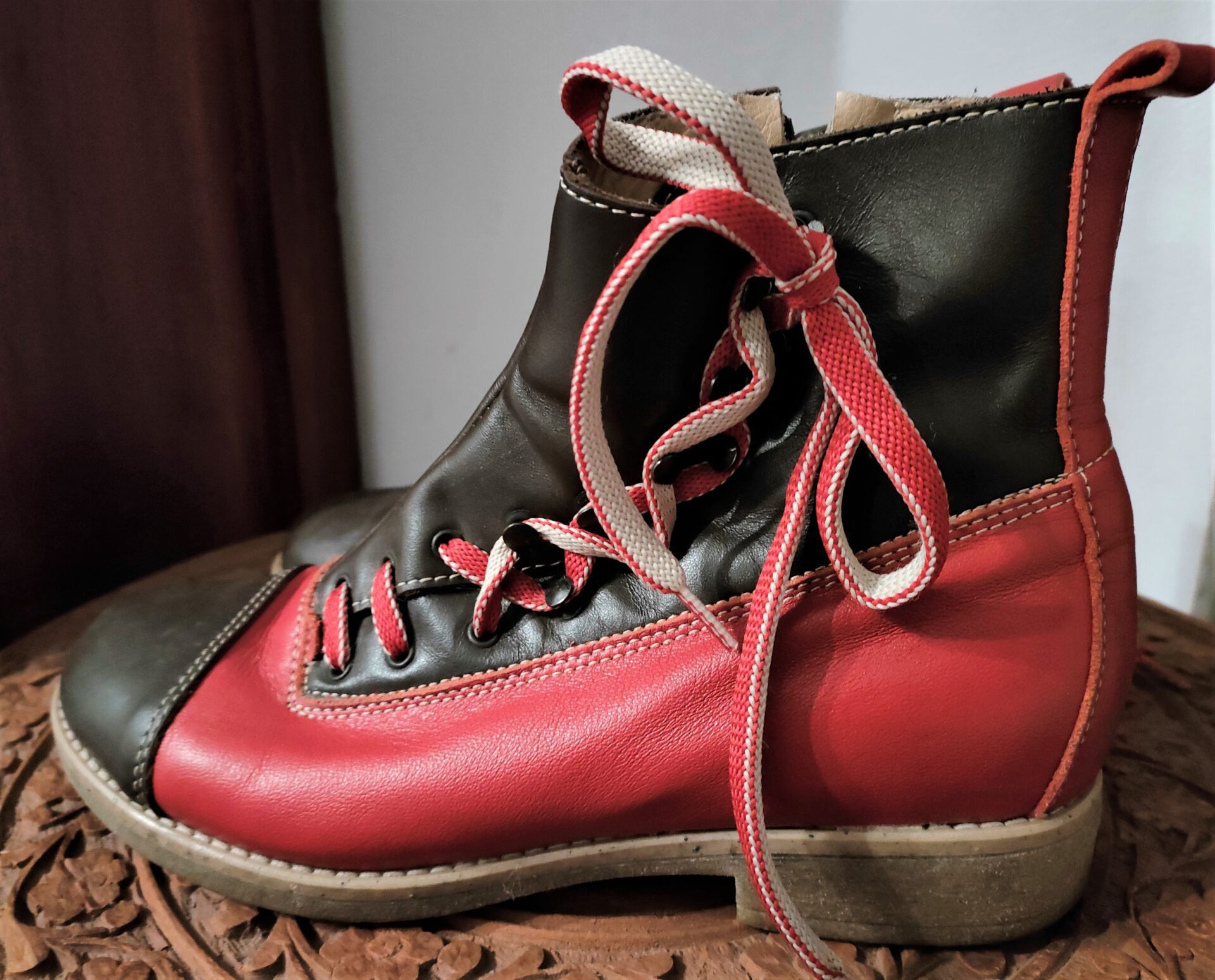 Lacci scarpe: come scegliere colore, lunghezza e modello, valorizzando ...